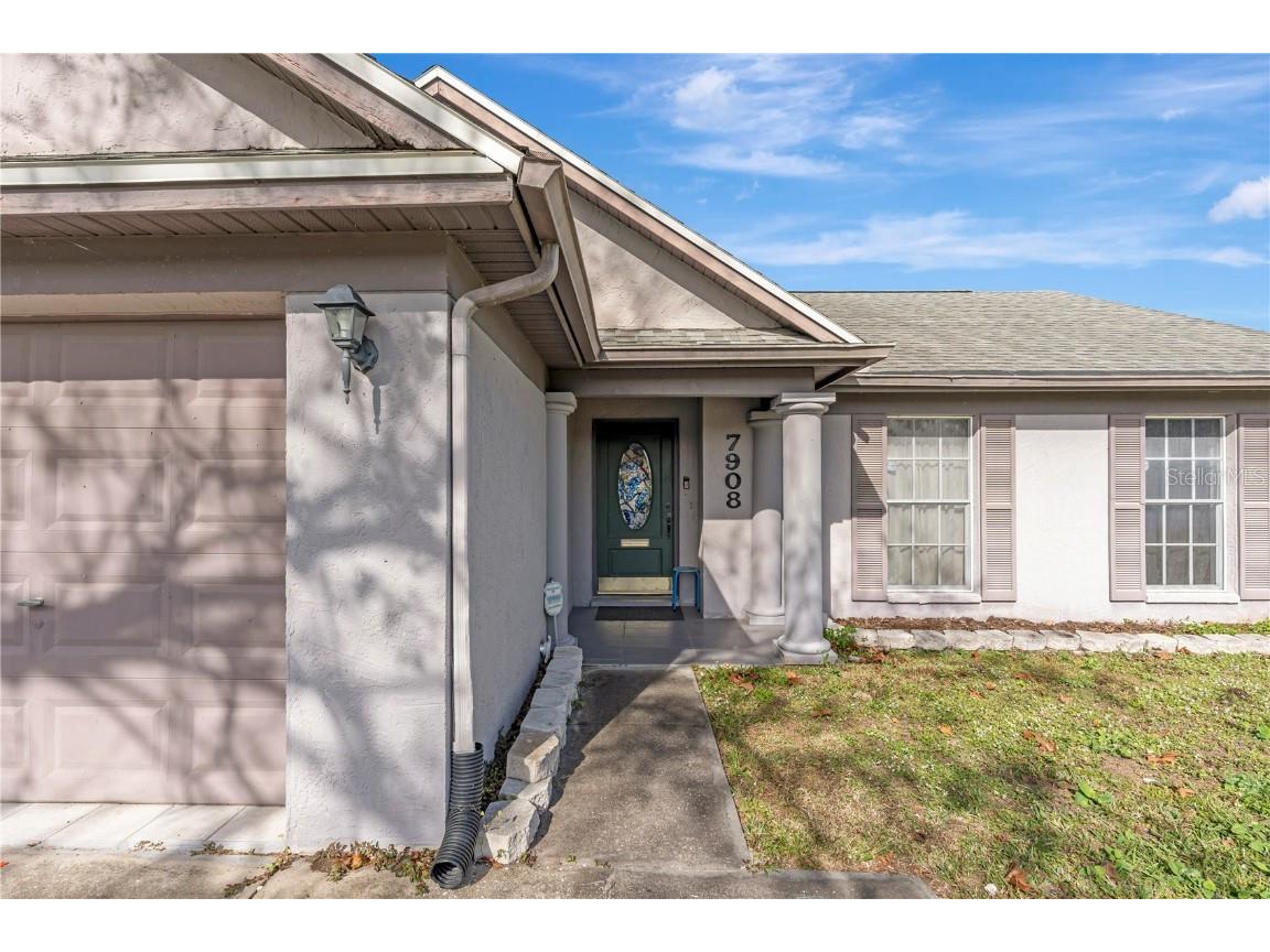 7908 E White Water Court, Tampa, FL, 33637 | MLS: TB8332805 | Edina Realty