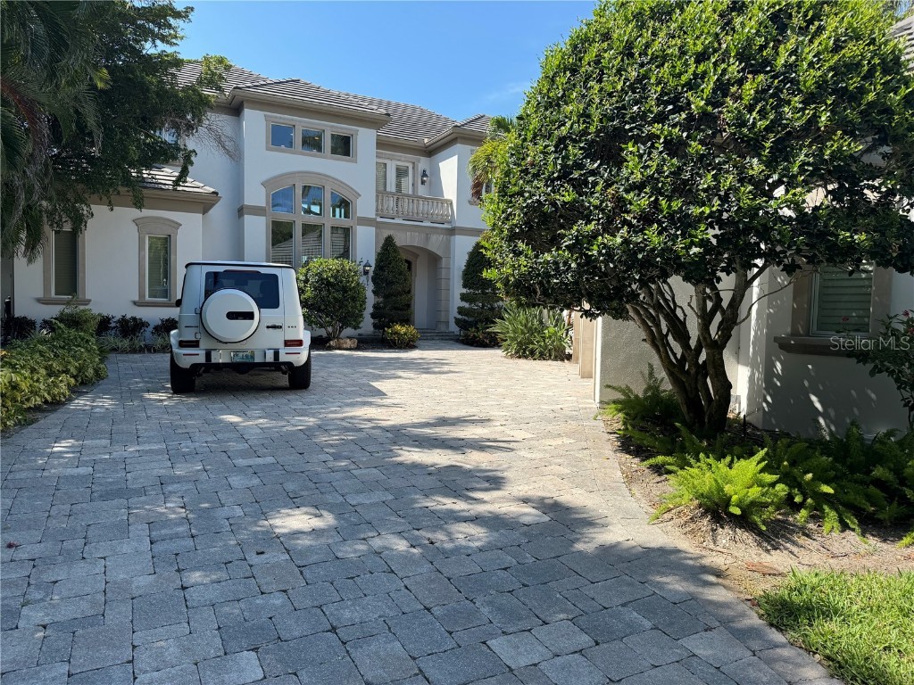 80 Lighthouse Point Drive, Longboat Key, FL, 34228 | MLS: A4615026 ...