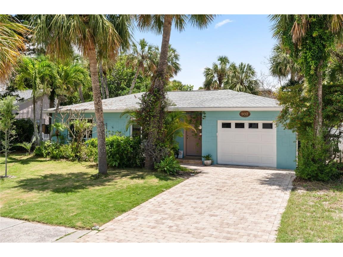 803 Bruce Avenue, Clearwater Beach, FL, 33767 | MLS: U8248837 | Edina ...