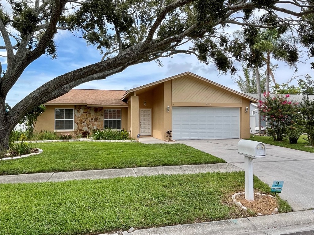 8117 Perth Drive, Largo, FL, 33773 | MLS: TB8411800 | Edina Realty