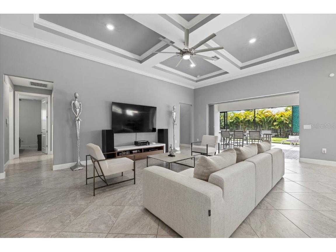 825 Seascape Place, Sarasota, FL, 34240 | MLS: A4614747 | Edina Realty