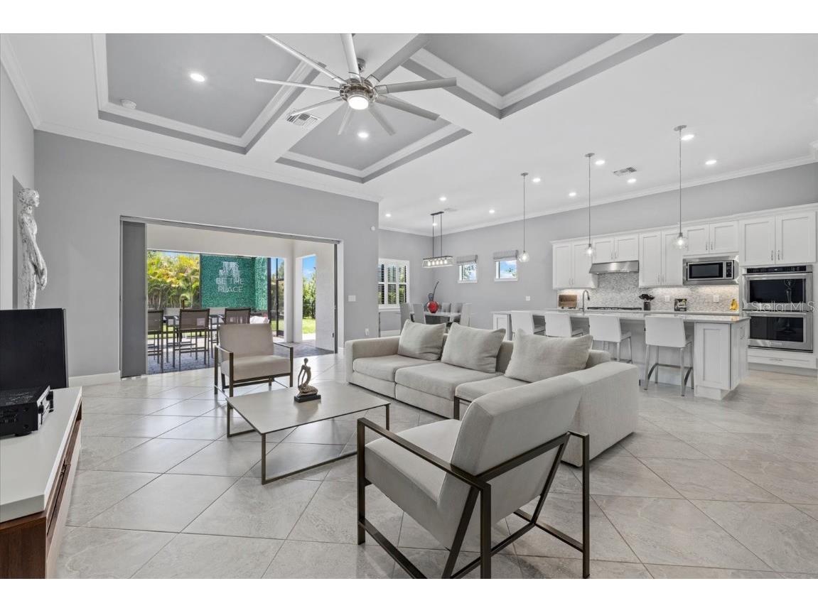 825 Seascape Place, Sarasota, FL, 34240 | MLS: A4614747 | Edina Realty