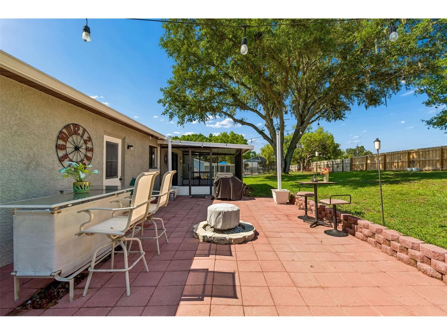 8425 Saint Giles Court, Zephyrhills, FL, 33541 | MLS: TB8511404 | Edina ...