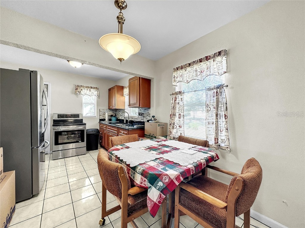 895 S Lakeview Avenue, Bartow, FL, 33830 | MLS: B4901370 | Edina Realty