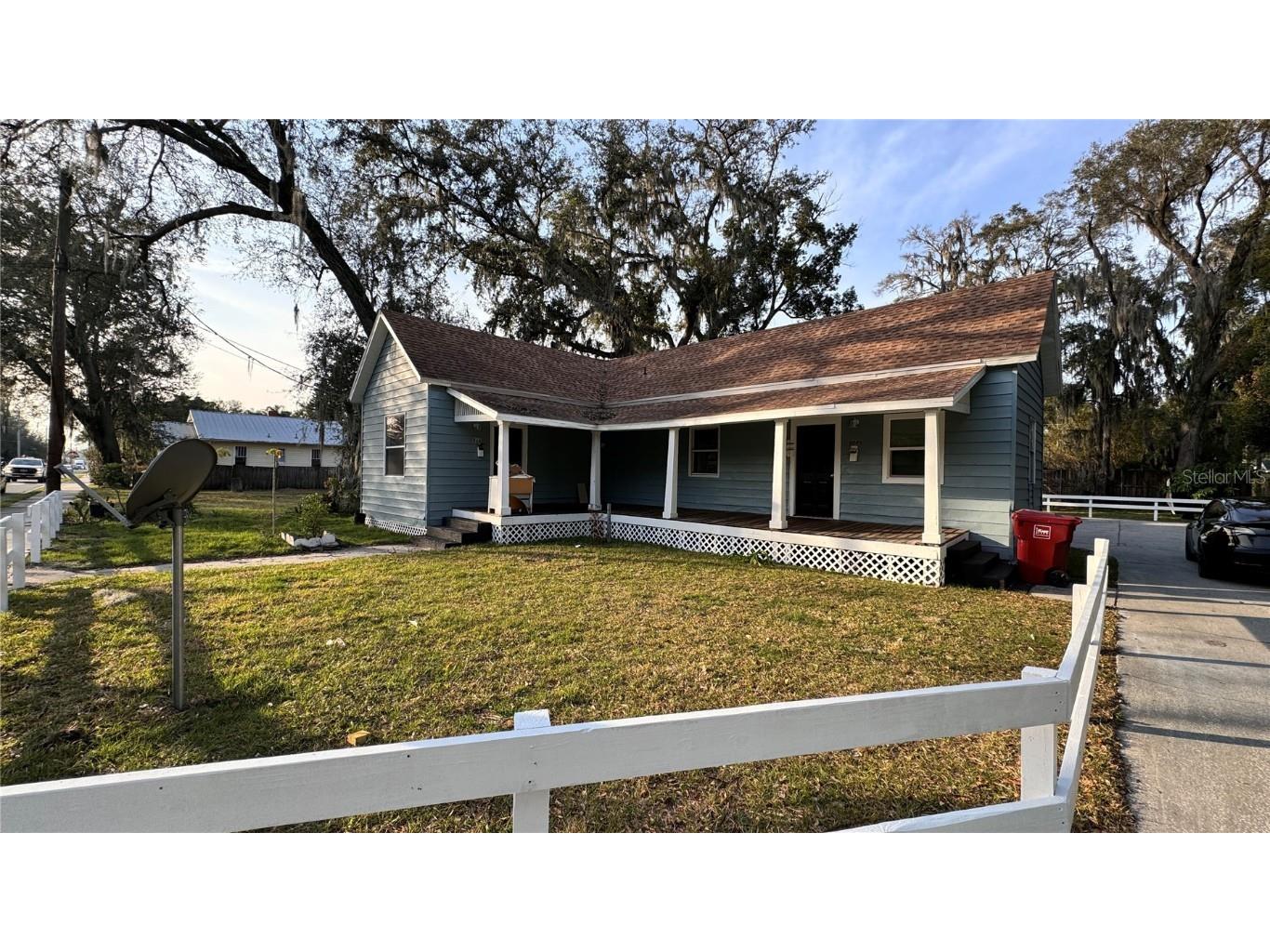 904 W Reynolds Street, Plant City, FL, 33563 | MLS: T3501864 | Edina Realty