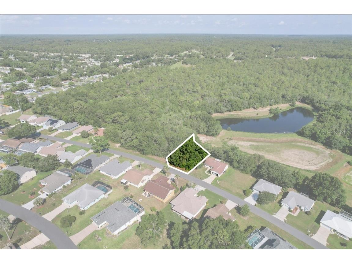 905 W Colbert Court, Beverly Hills, FL, 34465 | MLS: TB8446381 | Edina ...