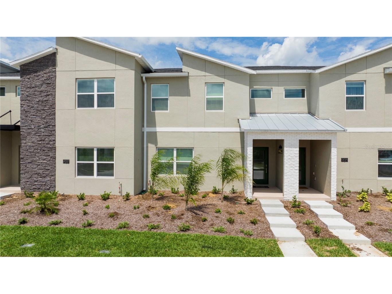 958 Splash Shot Place, Davenport, FL, 33896 | MLS: S5095929 | Edina Realty