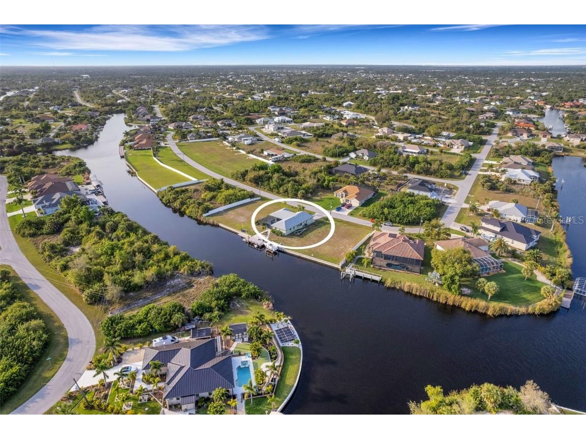 9580 Singer Circle, Port Charlotte, FL, 33981 | MLS: N6131627 | Edina ...