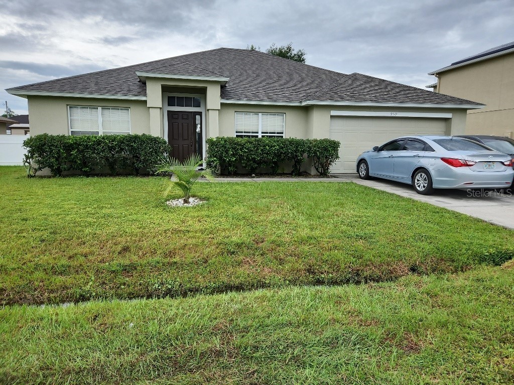 959 Louvre Court, Kissimmee, FL, 34759 | MLS: S5098216 | Edina Realty