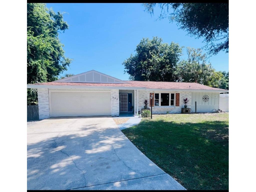 962 Village Drive, Ormond Beach, FL, 32174 | MLS: O6211397 | Edina Realty