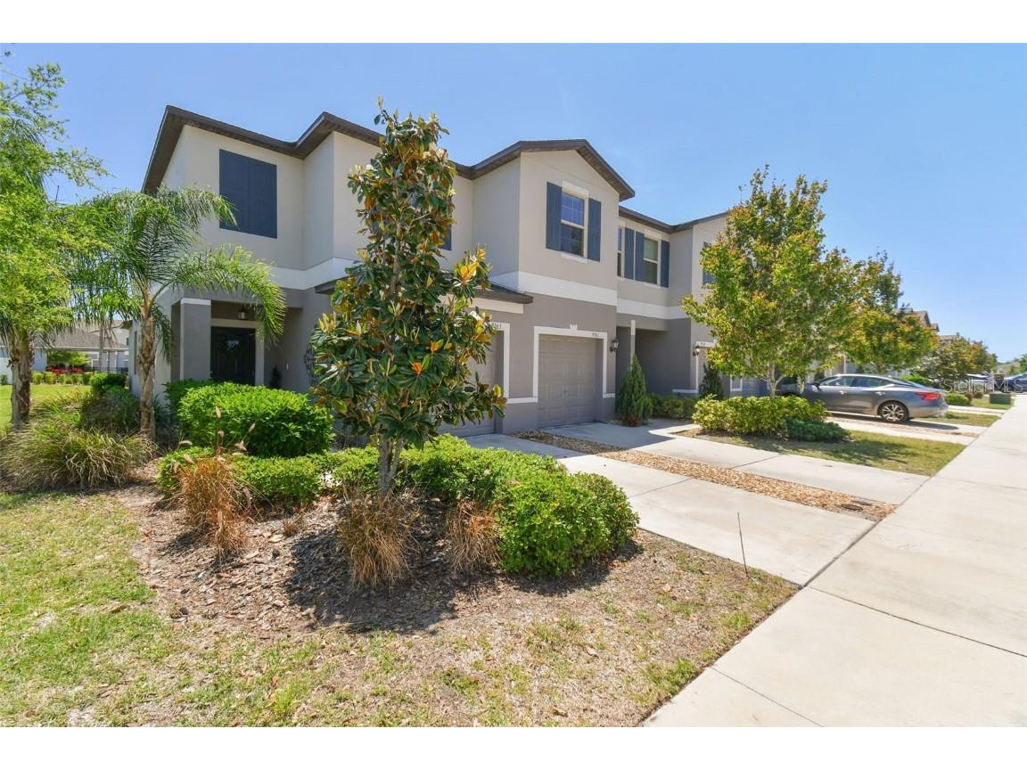 9761 Pembrooke Pines Drive, Sun City Center, FL, 33573 | MLS: U8239366 ...