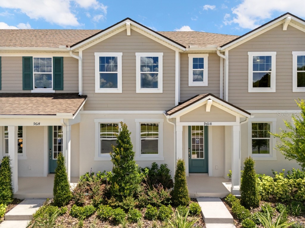 9932 Red Canoe Alley, Orlando, FL, 32832 | MLS: O6346951 | Edina Realty