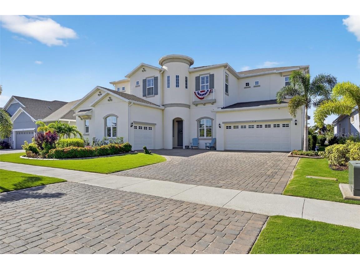 998 Signet Drive, Apollo Beach, FL, 33572 | MLS: TB8414162 | Edina Realty