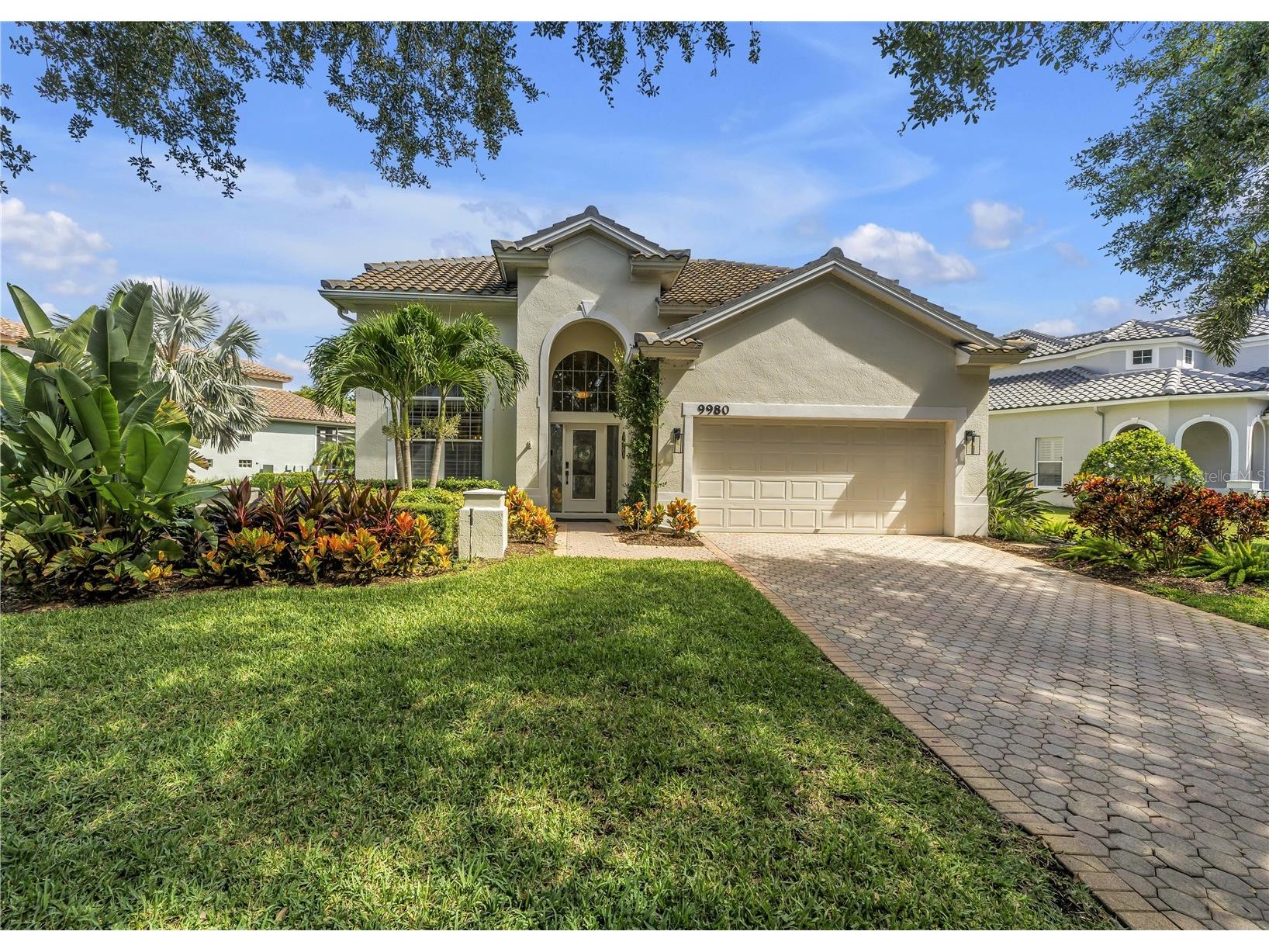 9980 Sago Point Drive, Seminole, FL, 33777 | MLS: TB8411442 | Edina Realty