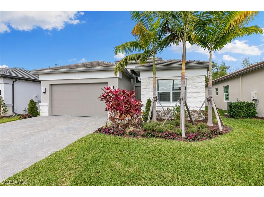 11399 Jacaranda Drive, Naples, FL, 34120 | MLS: 224014109 | Edina Realty