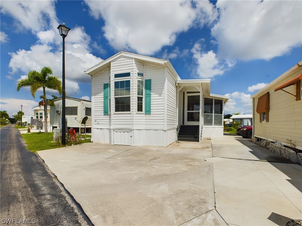 11531 Dawn Cowrie Drive, Fort Myers, FL, 33908 | MLS: 223056289 | Edina ...