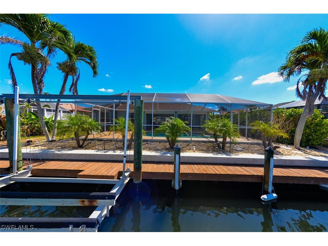12 Palmview Boulevard, Fort Myers Beach, FL, 33931 | MLS: 223034249 ...