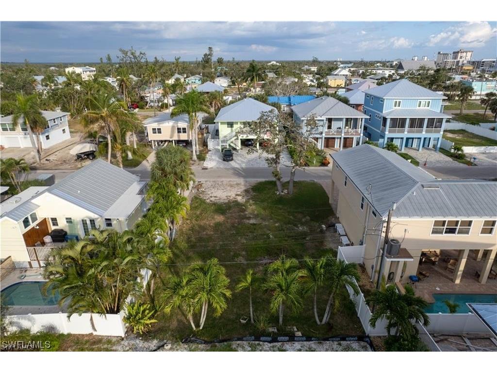 137 Pearl Street, Fort Myers Beach, FL, 33931 | MLS: 224019444 | Edina Realty