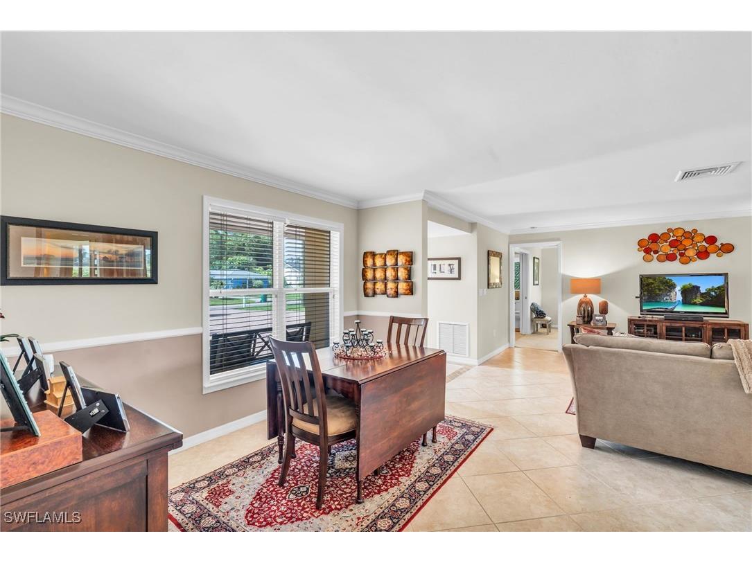 153 Viking Way, Naples, FL, 34110 | MLS: 224071680 | Edina Realty