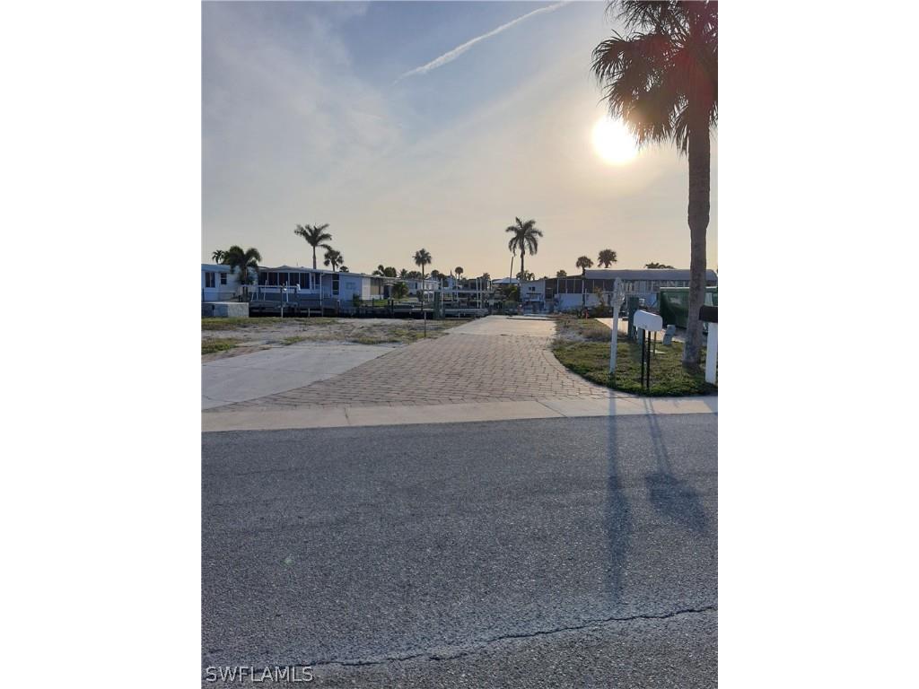 , Fort Myers Beach, FL, 33931 | MLS: 224025565 | Edina Realty