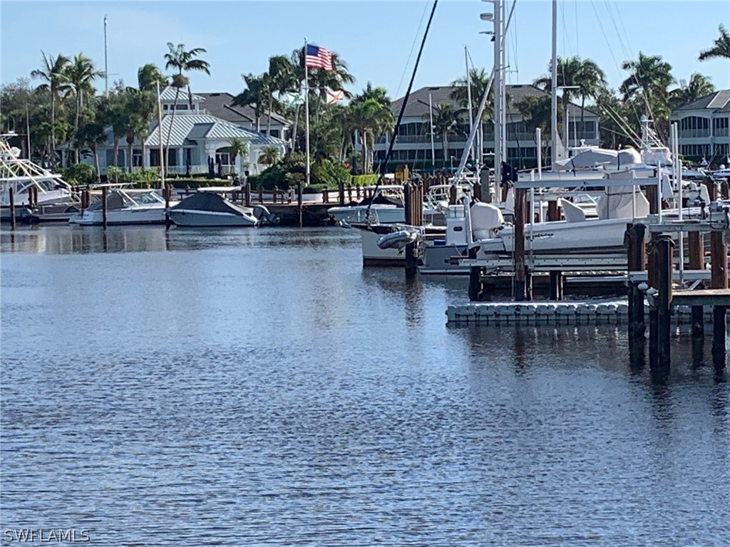 1777 Gulfstar Drive S, Naples, FL, 34112 | MLS: 224041846 | Edina Realty