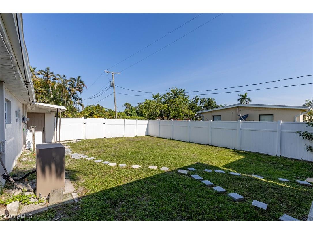 2123 Braman Avenue, Fort Myers, FL, 33901 | MLS: 224016609 | Edina Realty