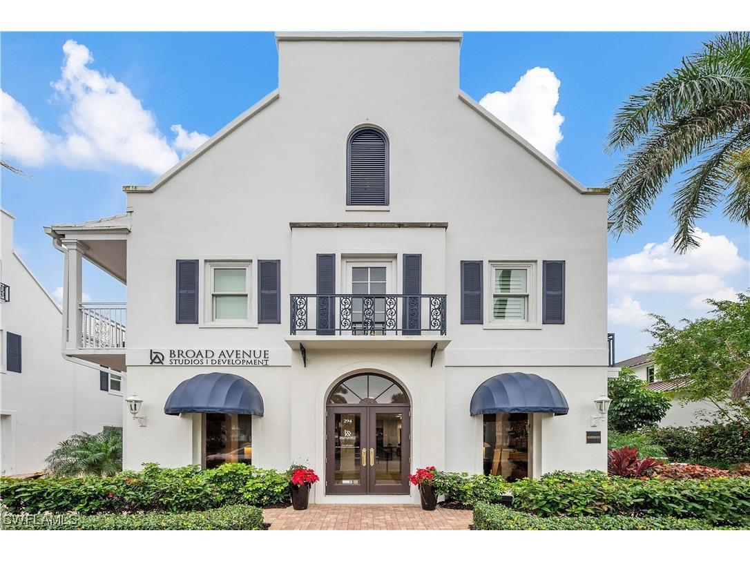 294 14th Avenue S, Naples, FL, 34102 | MLS: 224003318 | Edina Realty