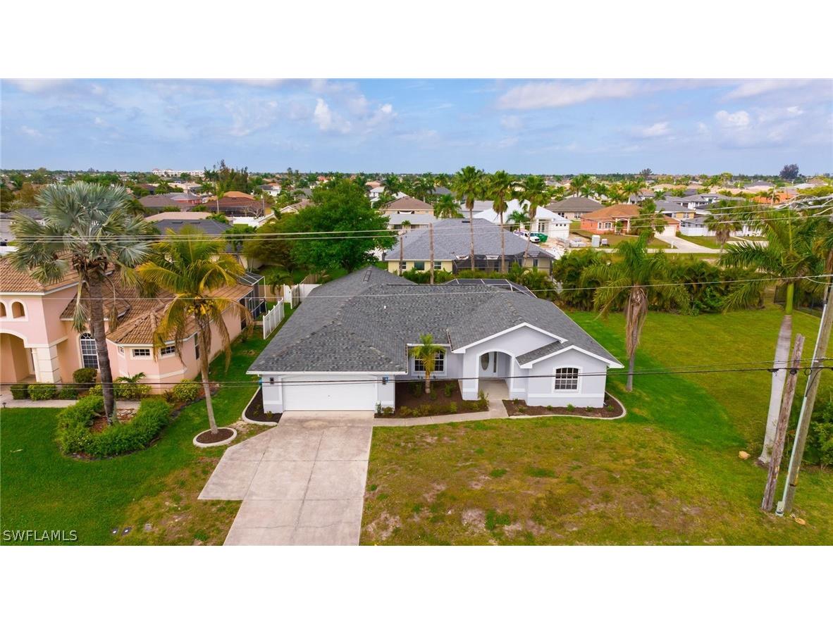 4004 Chiquita Boulevard S, Cape Coral, FL, 33914 | MLS: 224027462 ...