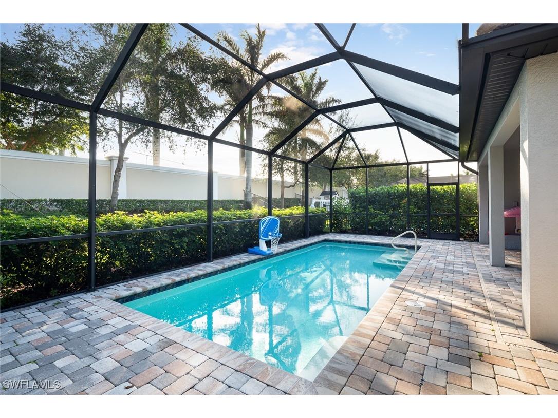 7266 Wilton Drive, Naples, FL, 34109 | MLS: 225010775 | Edina Realty