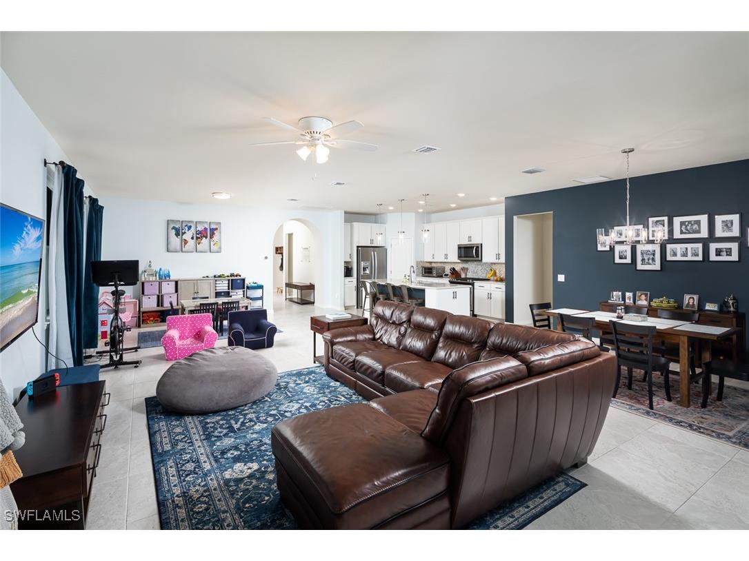 7266 Wilton Drive, Naples, FL, 34109 | MLS: 225010775 | Edina Realty