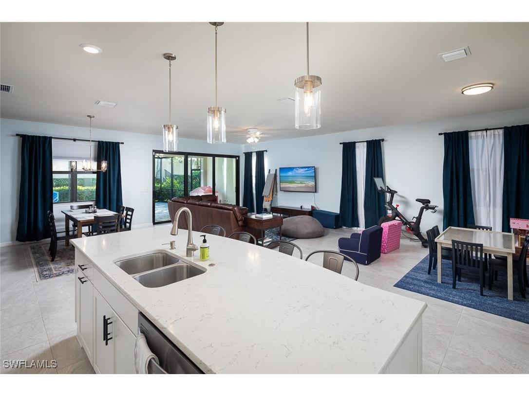 7266 Wilton Drive, Naples, FL, 34109 | MLS: 225010775 | Edina Realty