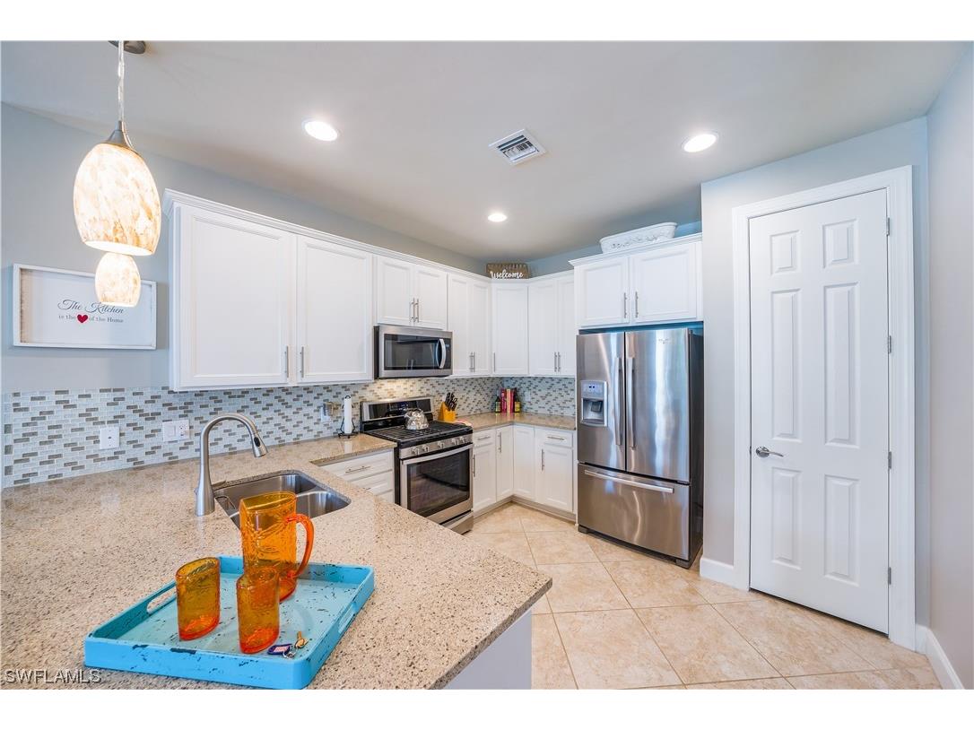 7602 Jacaranda Lane, Naples, FL, 34114 | MLS: 224000478 | Edina Realty