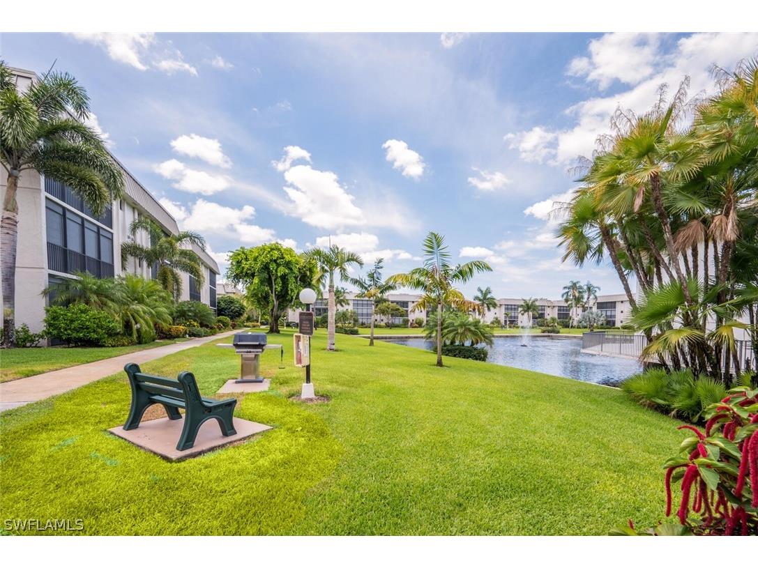 788 Park Shore Drive #H36, Naples, FL, 34103 | MLS: 224048145 | Edina ...