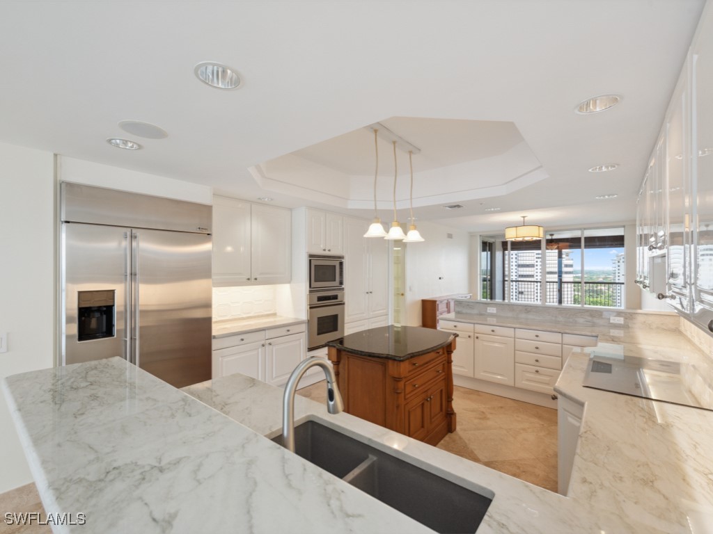 8473 Bay Colony Drive #1703, Naples, FL, 34108 | MLS: 223077995 | Edina ...